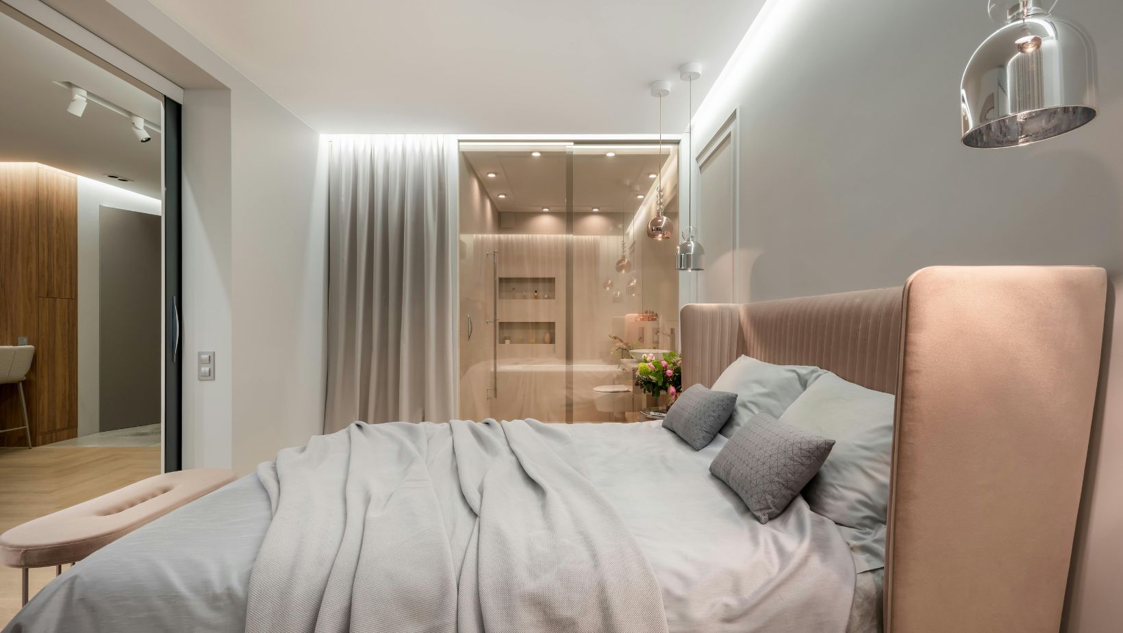 Creating a Serene Bedroom Atmosphere with Illumination Tips for a Cozy ...