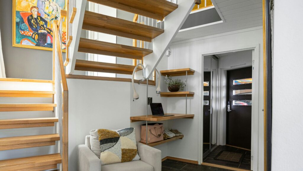 Four creative under-stairs storage ideas - Drhomey