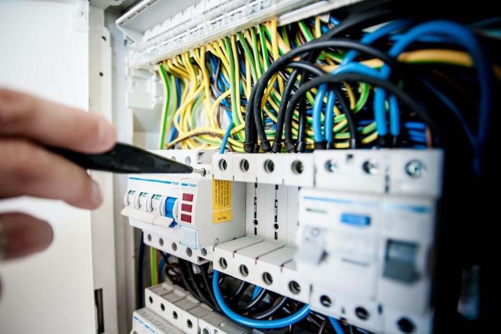Ultimate Guide to Electrical Repair Services for Homeowners - Drhomey